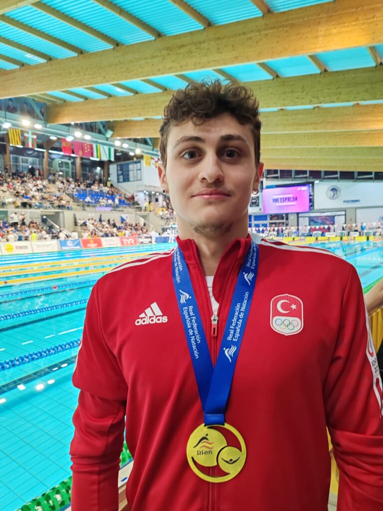 Polat Uzer Turnalı’dan Türkiye Rekoru! | ENKA SPOR KULÜBÜ